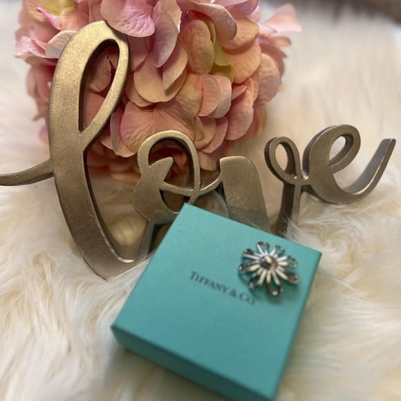 Tiffany & Co. | Jewelry | Tiffany Co Picasso Daisy Brooch | Poshmark